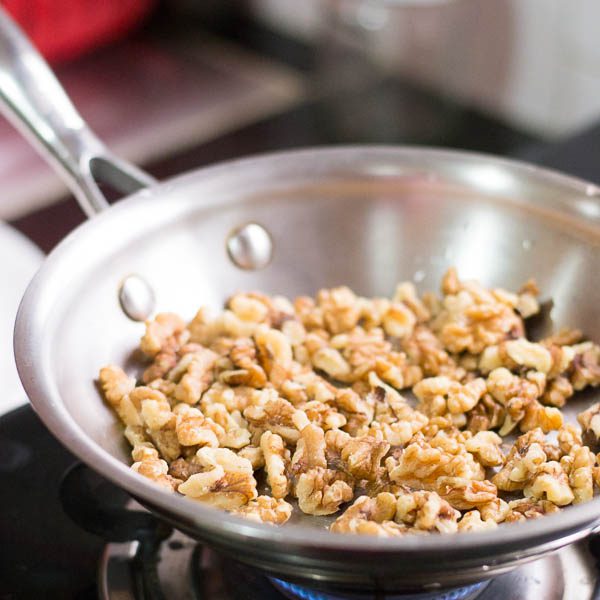 Toasted Nuts, How to toast nuts, Easy toasted nuts recipe – Kannamma Cooks