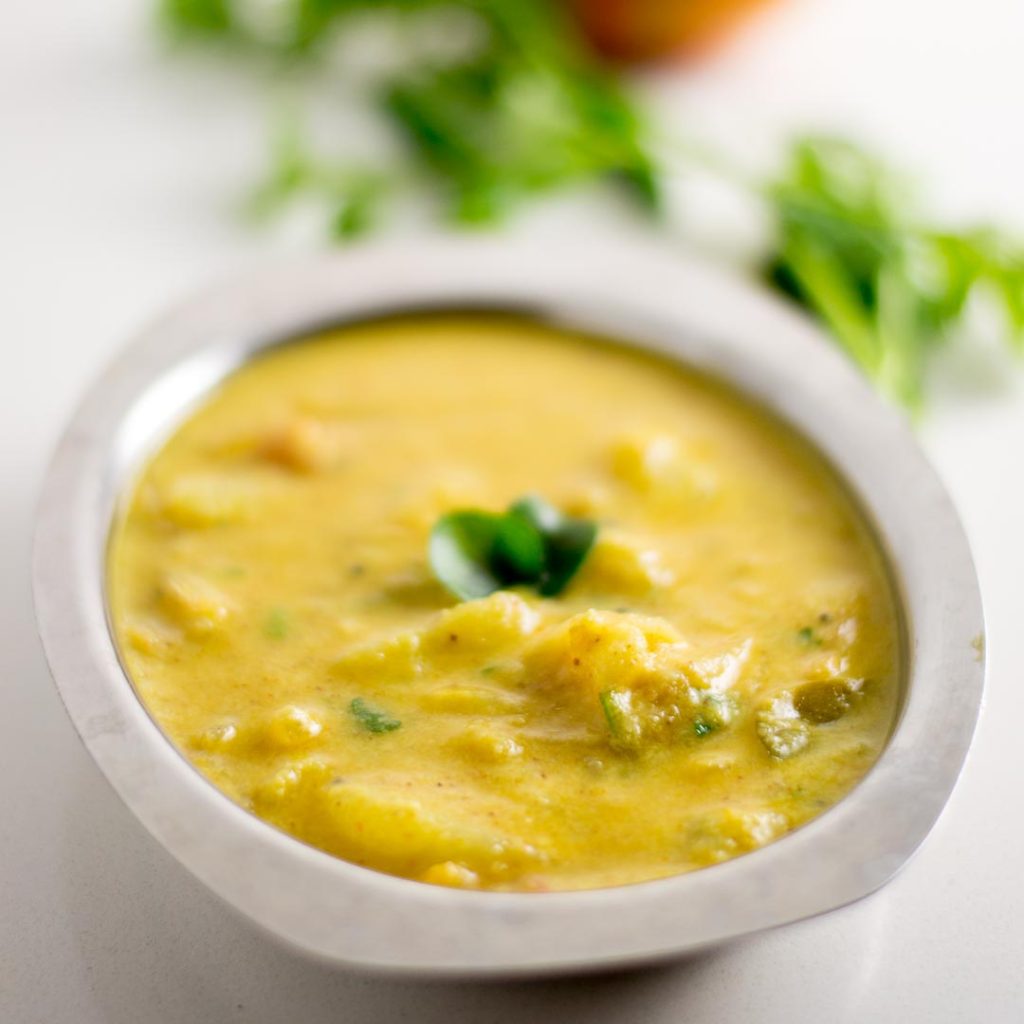 Urulai Kurma for idli and dosa, Potato Kurma Recipe – Kannamma Cooks